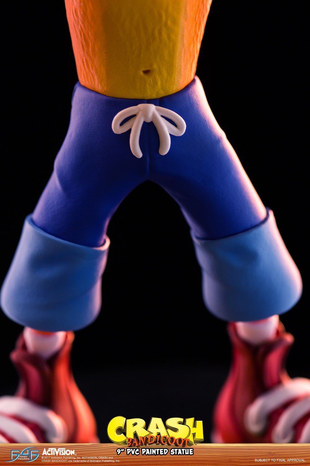 Crash Bandicoot 9" PVC Statue - Super Retro - Figures
