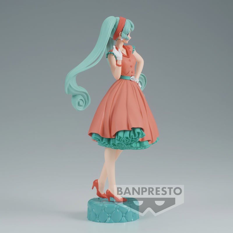 Hatsune Miku World Journey Vol.1 - Super Retro - Figures